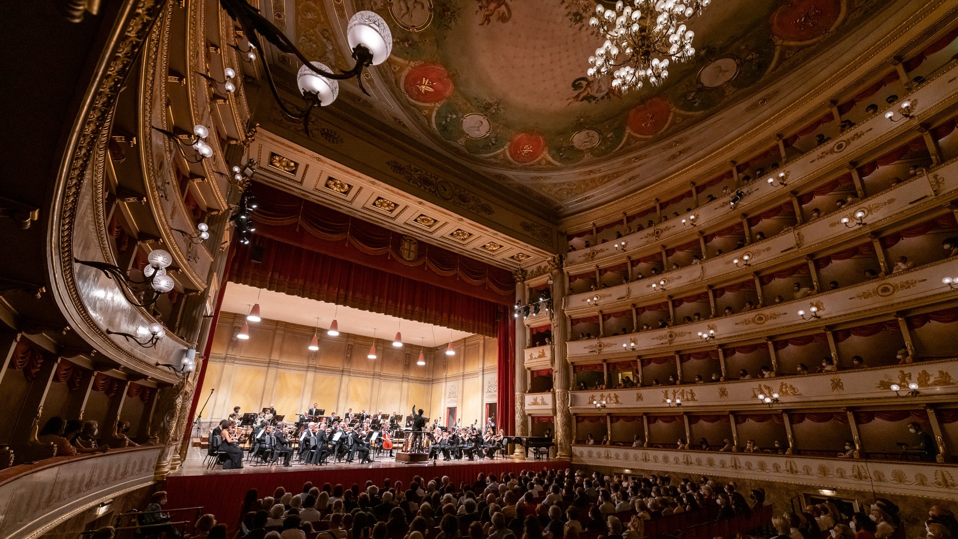 Concerto di Capodanno - Teatro Comunale Modena Pavarotti-Freni